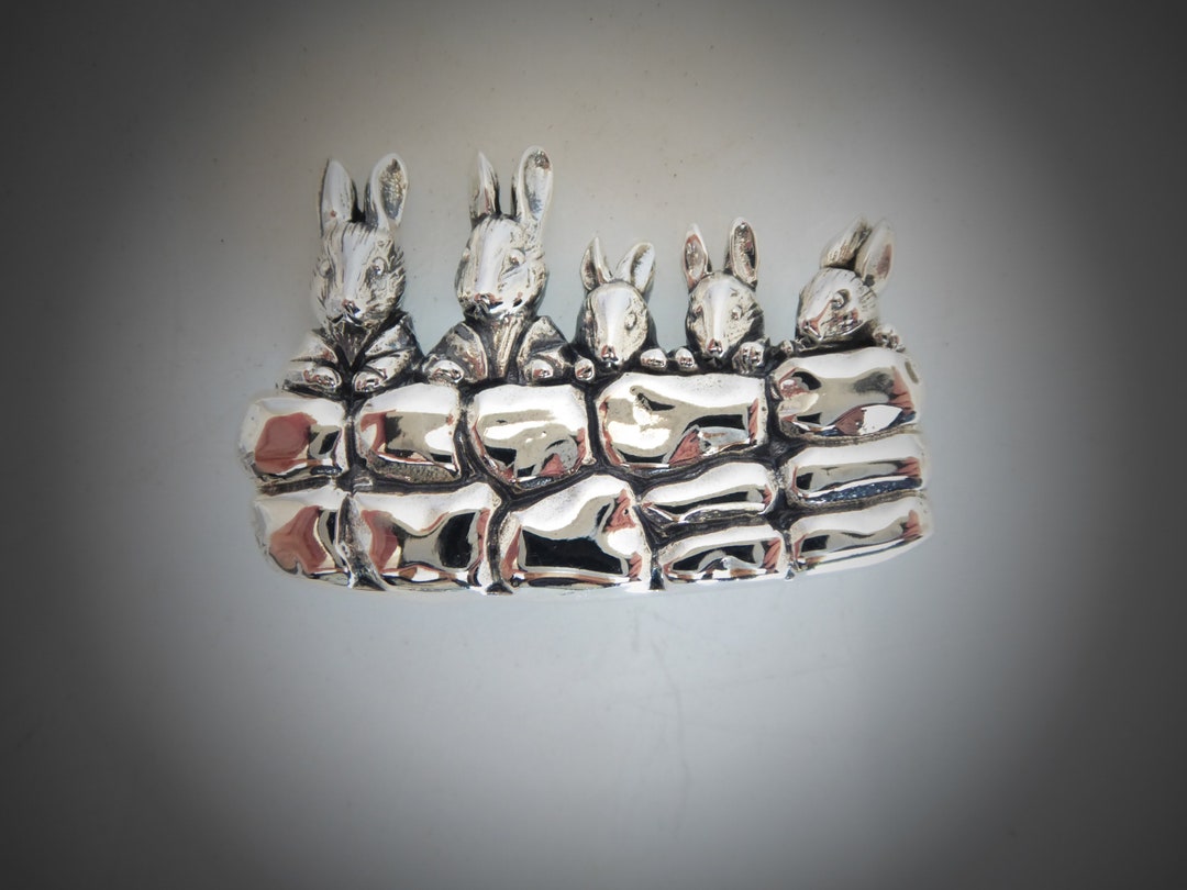 A Very Cute Silver Beatrix Potter Family of Bunnies Looking Over Wall ...