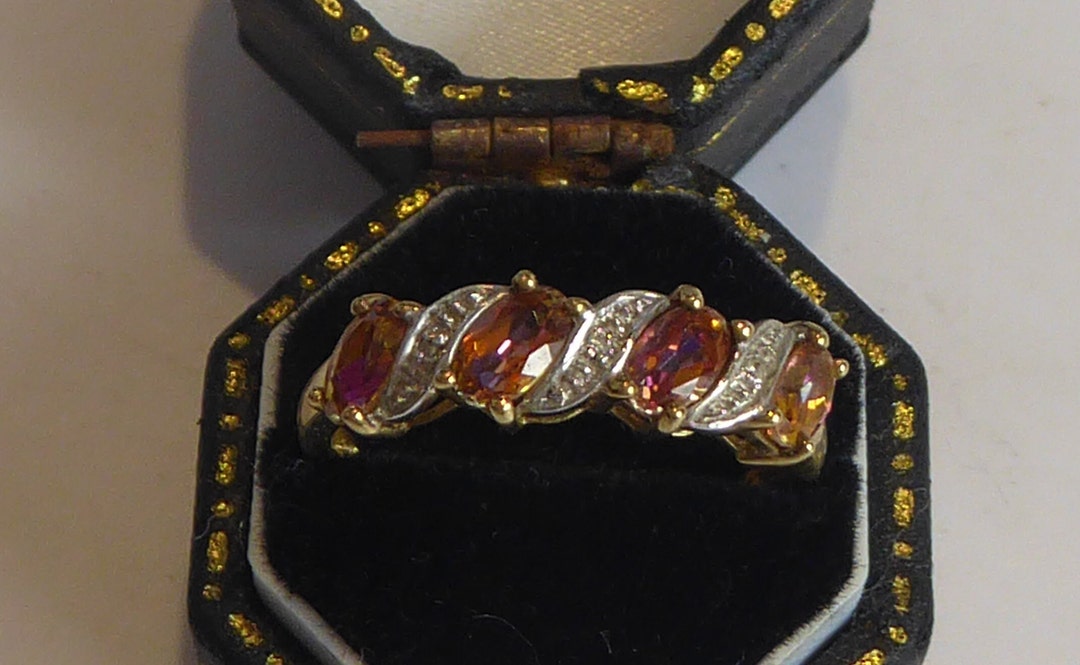 Pretty 9ct Gold Azotic Topaz & Diamond Set Band Ring - Etsy