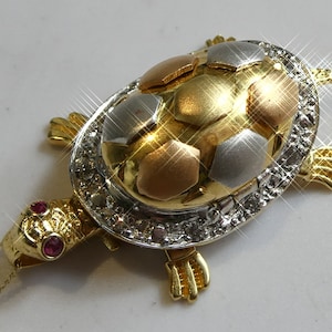 Superb Heavy Solid 18ct Gold Diamond & Ruby Set Opening Tortoise Locket ...