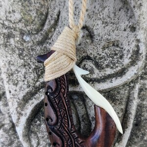 Maori Style Tribal Hook , Fully Carved Hei Matau Pendant, Bone and Wood ...