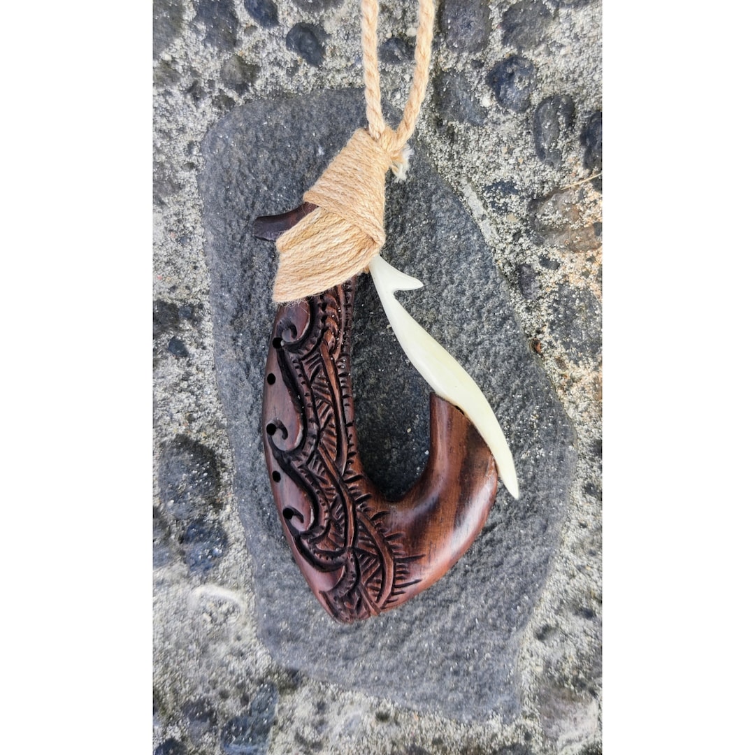 Maori Style Tribal Hook , Fully Carved Hei Matau Pendant, Bone and Wood ...