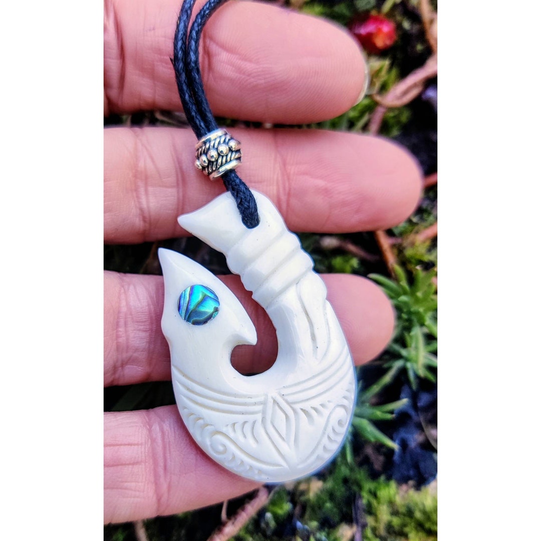 Bone Fish Hook Pendant, Maori Style Hei Matau, Abalone Paua Shell Inlay ...