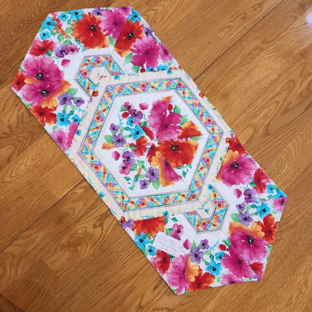 Floral Table Runner Centerpiece - Etsy