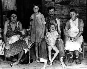 1930s Poor Family