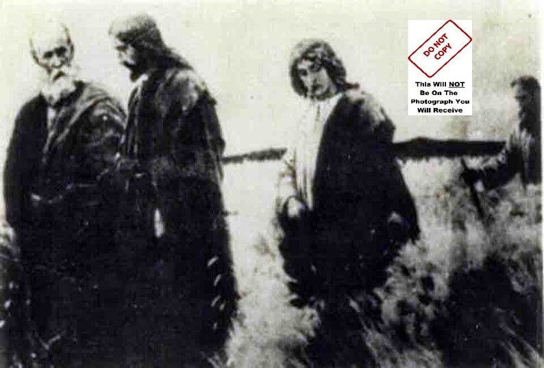Time Traveller Took Actual Photo of Jesus Christ Vintage Photo - Etsy ... Time Traveller Took Actual Photo of Jesus Christ Vintage Photo - Etsy ...