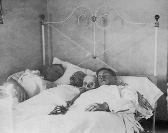 Freaky in the Bed - Etsy