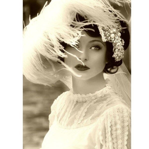 Bombshell Pinup - Etsy