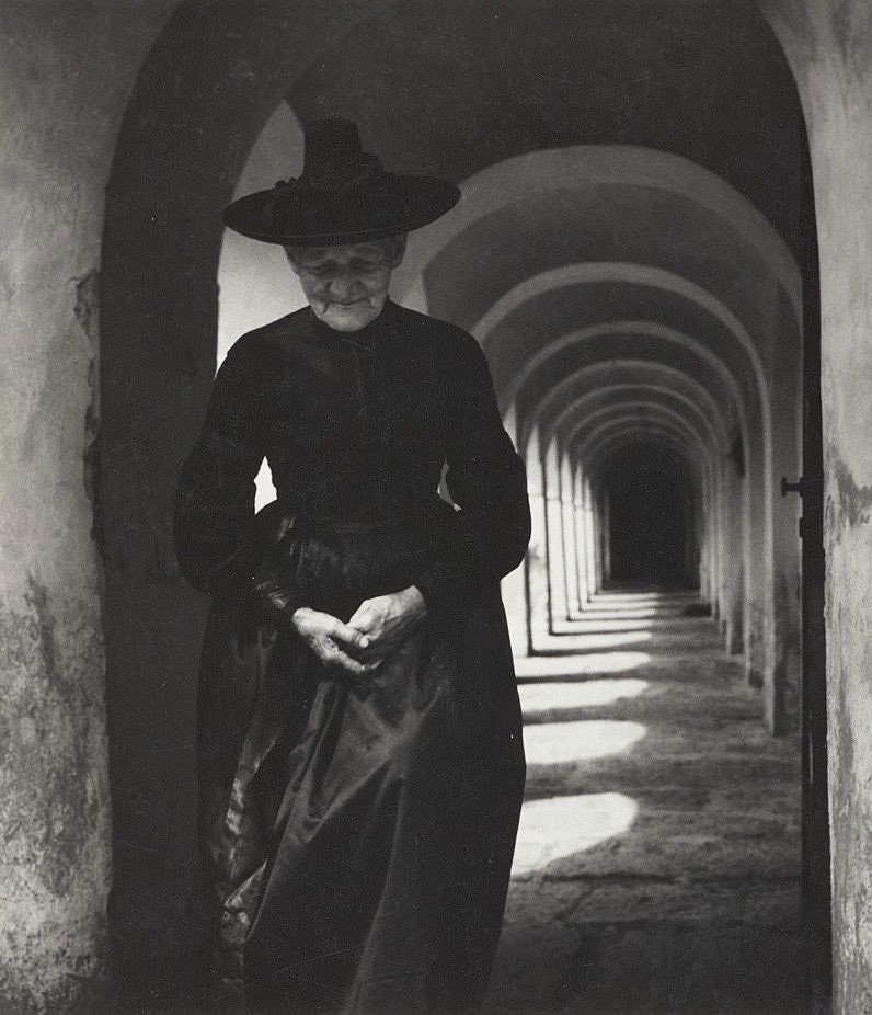 Art & Collectibles Black & White Photography Graveyard Witch Vintage ...