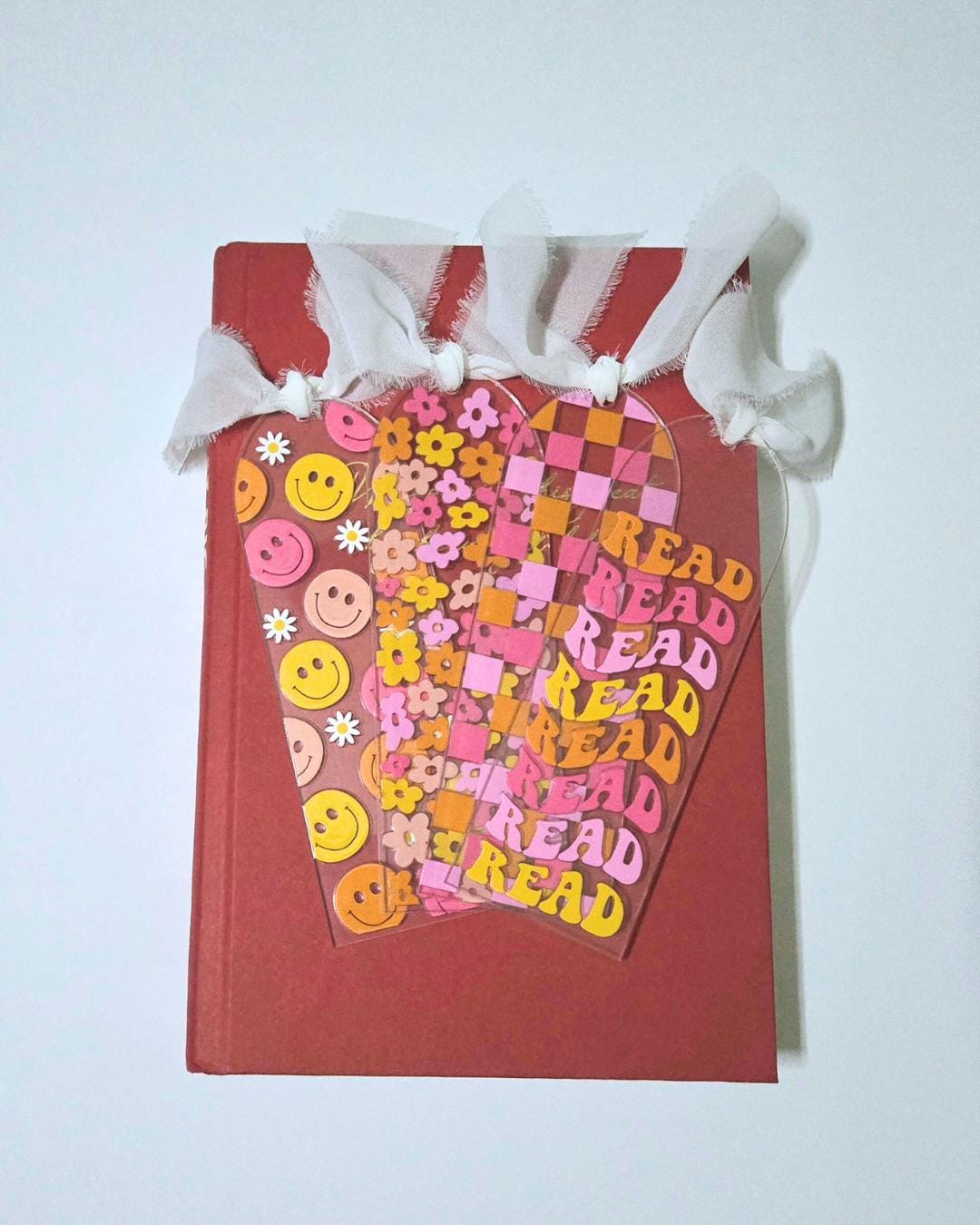 Retro Bookmarks With Ribbon | Cute Acrylic Bookmark | READ Bookmark ...