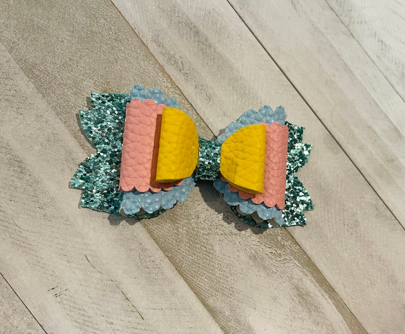 Spring Bow SVG Triple Loop Scalloped Bow SVG Template Bow - Etsy