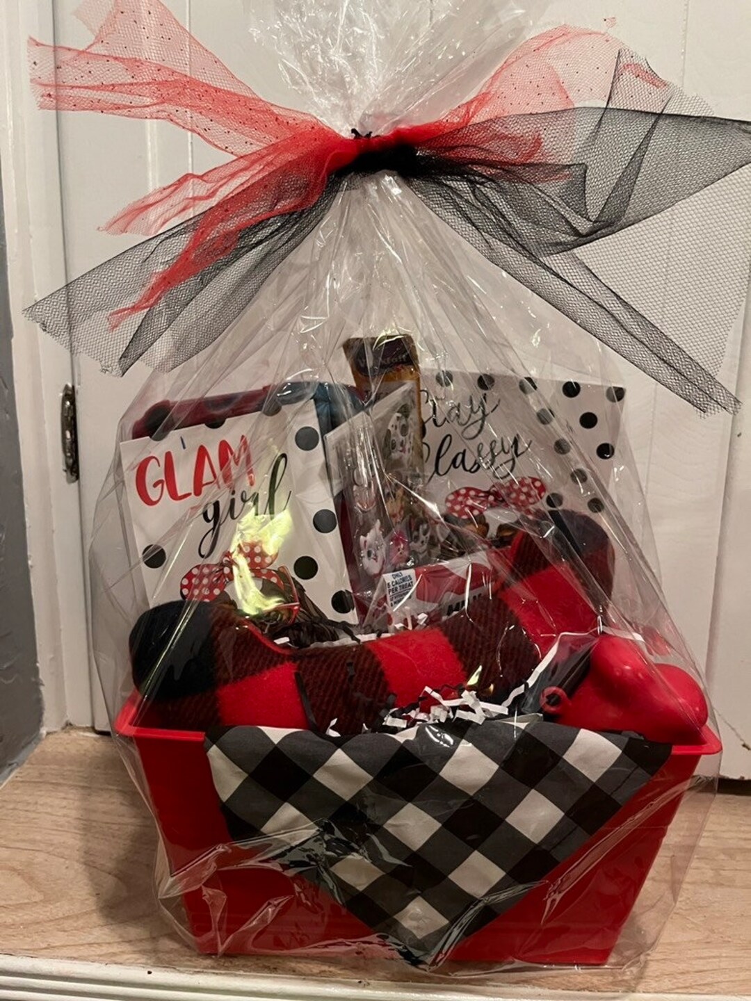 Glam Girl Dog Lovers Basket - Etsy