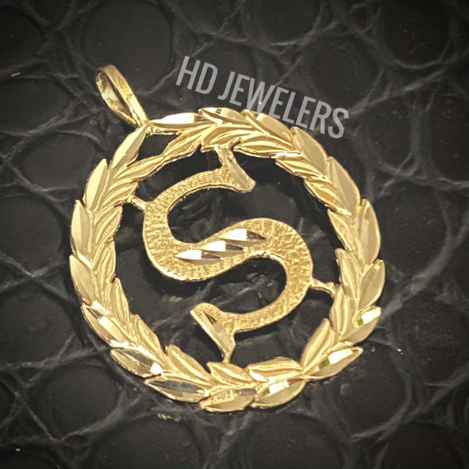 Solid 14K Gold Letter Initial S Pendant - Etsy