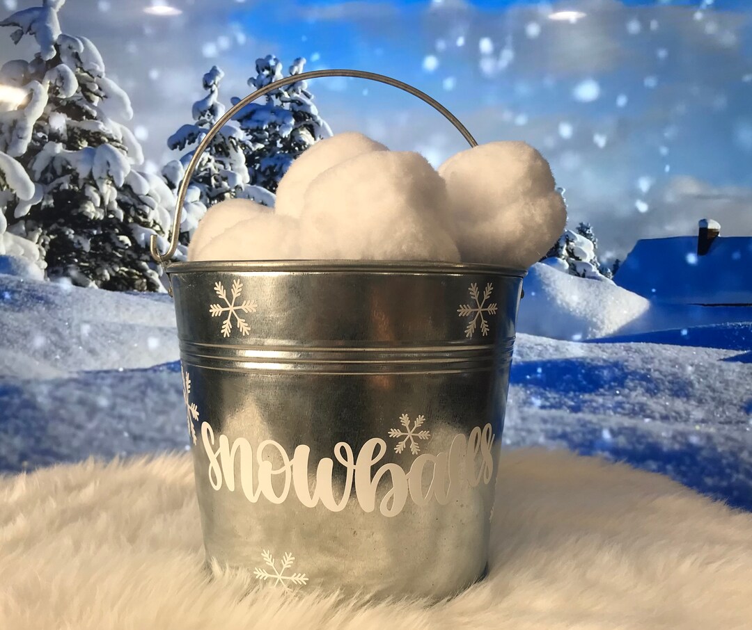 Personalized Snowball Bucket, Snowball Fight Decor - Etsy