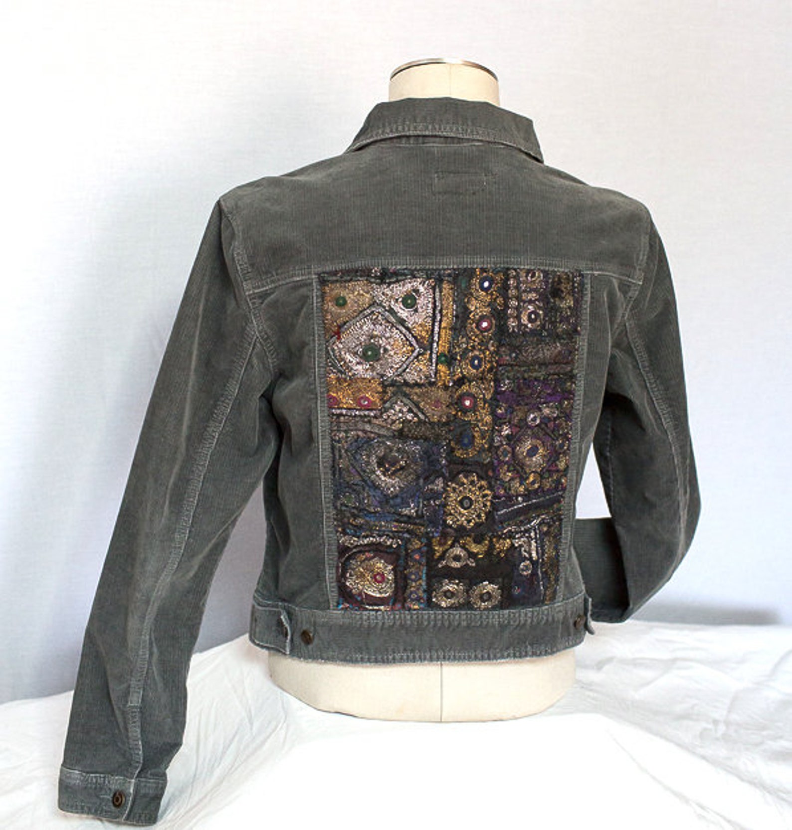 Vintage Jean Jacket. Embellished Jean Jacket. Upcycled Clothes. - Etsy
