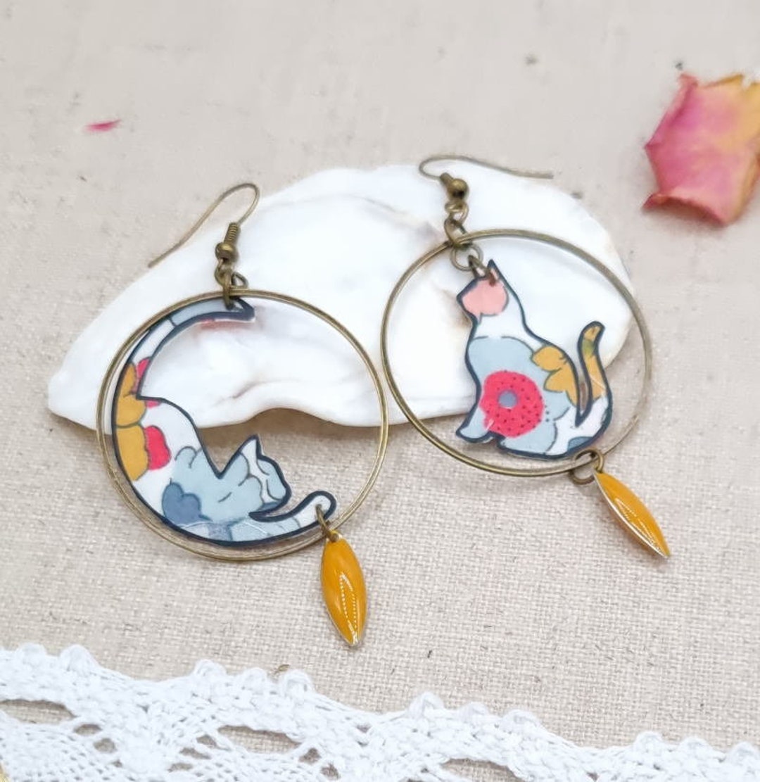 Mismatched Asymmetric Liberty Betsy Cats Porcelain and Bronze Brass ...