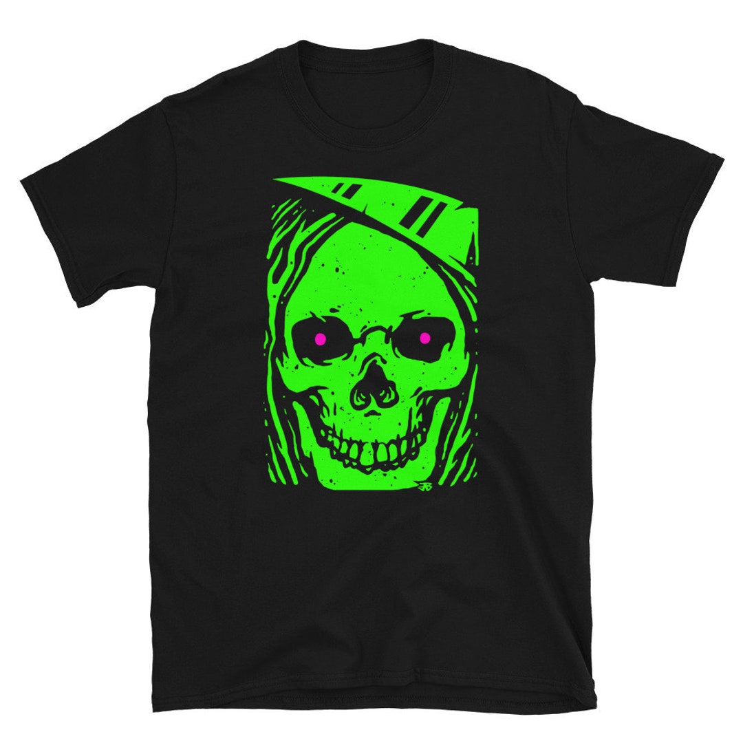 Skull Vaporwave Shirt, Spooky Retro Tee, Aesthetic Skull T-shirt, 80s ...