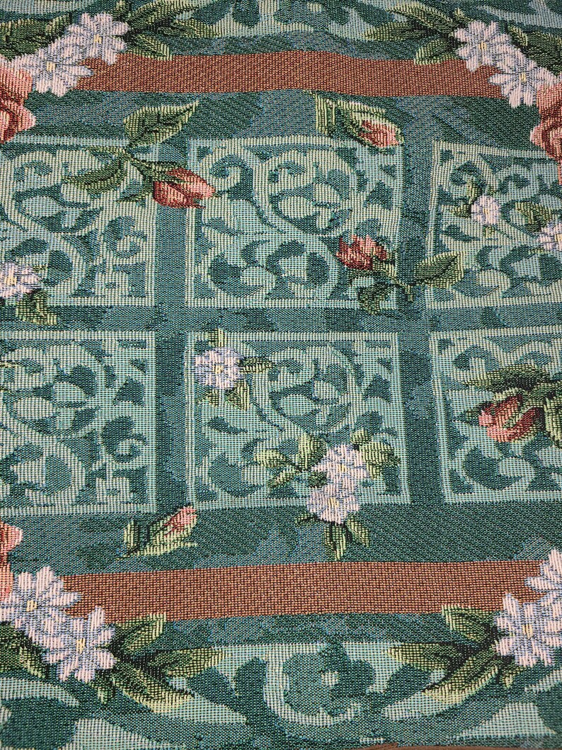 Vintage Cabbage Rose Tapestry Placemat - Beautiful Colors, 19x13 Inches ...