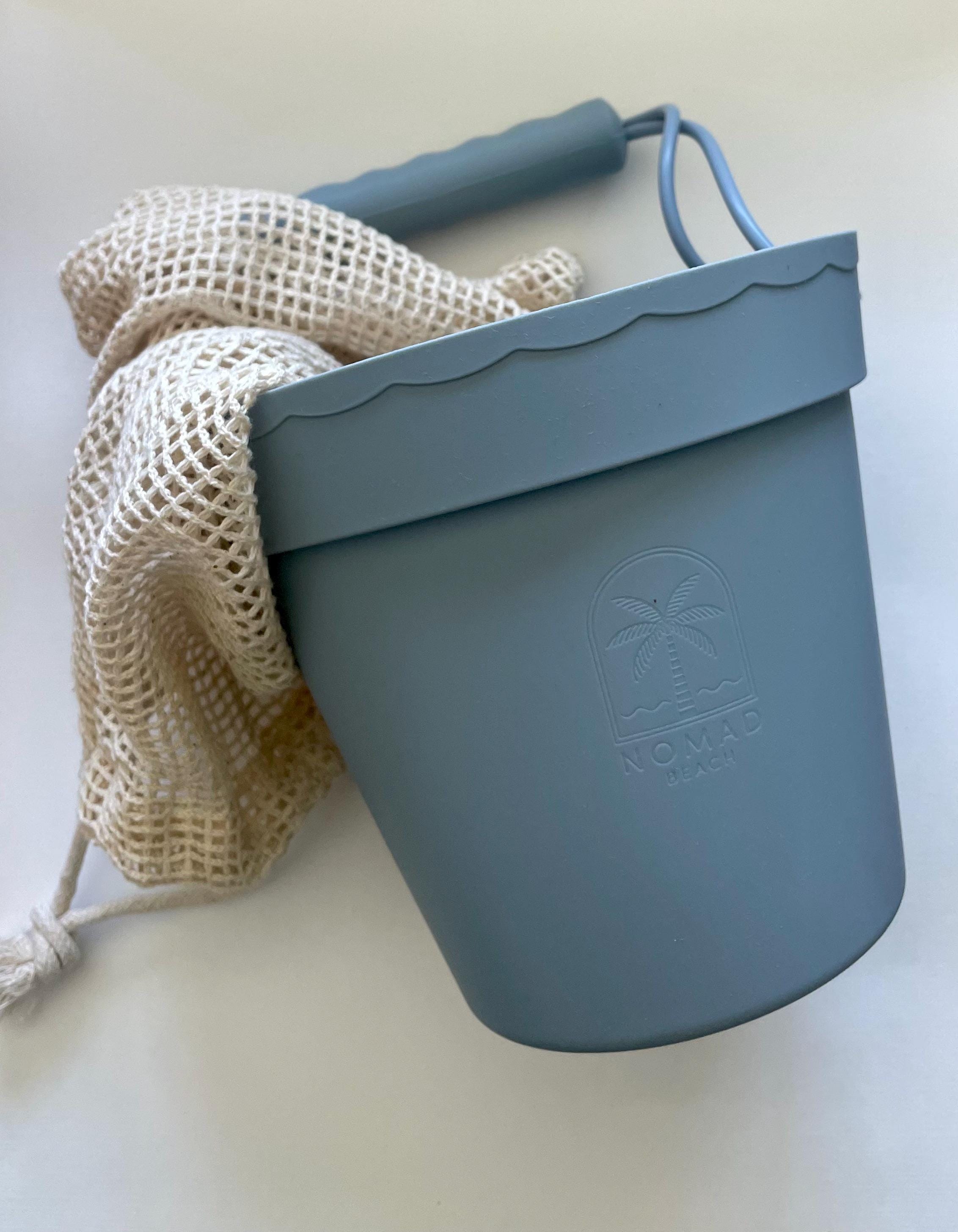Silicone Beach Bucket Kids Play Set- 7 Piece, Bucket, 4 Shapes, Shovel ...