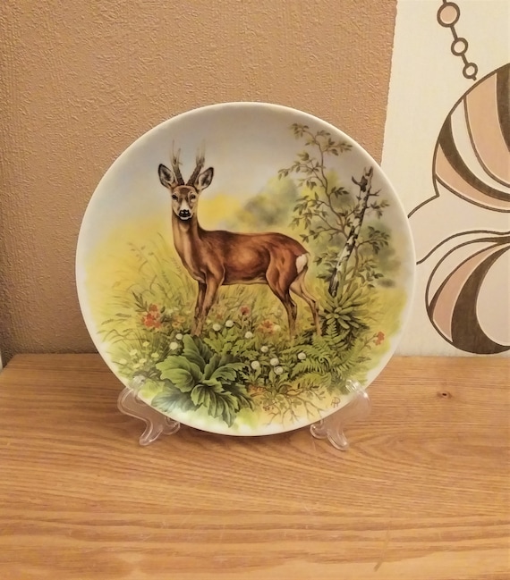 Collectibles Vintage plate showing a drawing of a Stag produced by ...