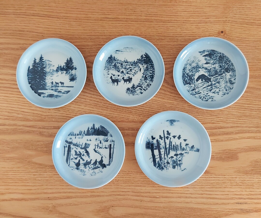 Vintage BING and GRÖNDAHL Porcelain Small Wall Plates SET 5, Design by ...