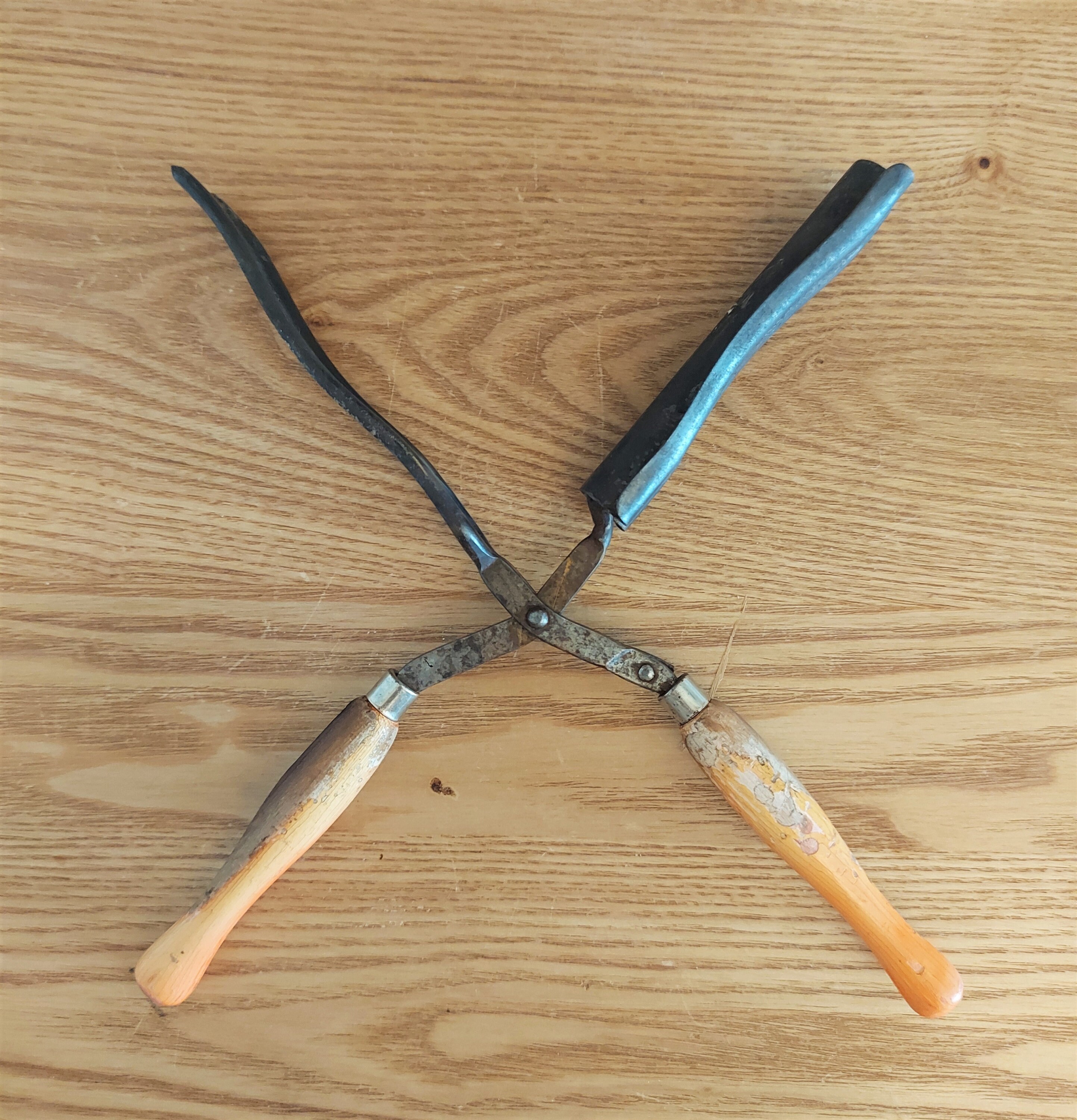 Vintage Iron CURLING TONGS Curling Irons 1920s | Etsy