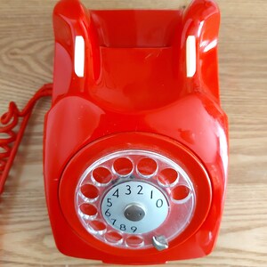 Vintage Red Telephone From ERICSSON LM , Red Vintage Rotary Phone ...
