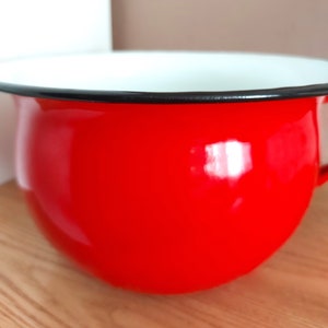 Vintage Red Enamel Chamber Pot With Lid, Poland, 1980s - Etsy