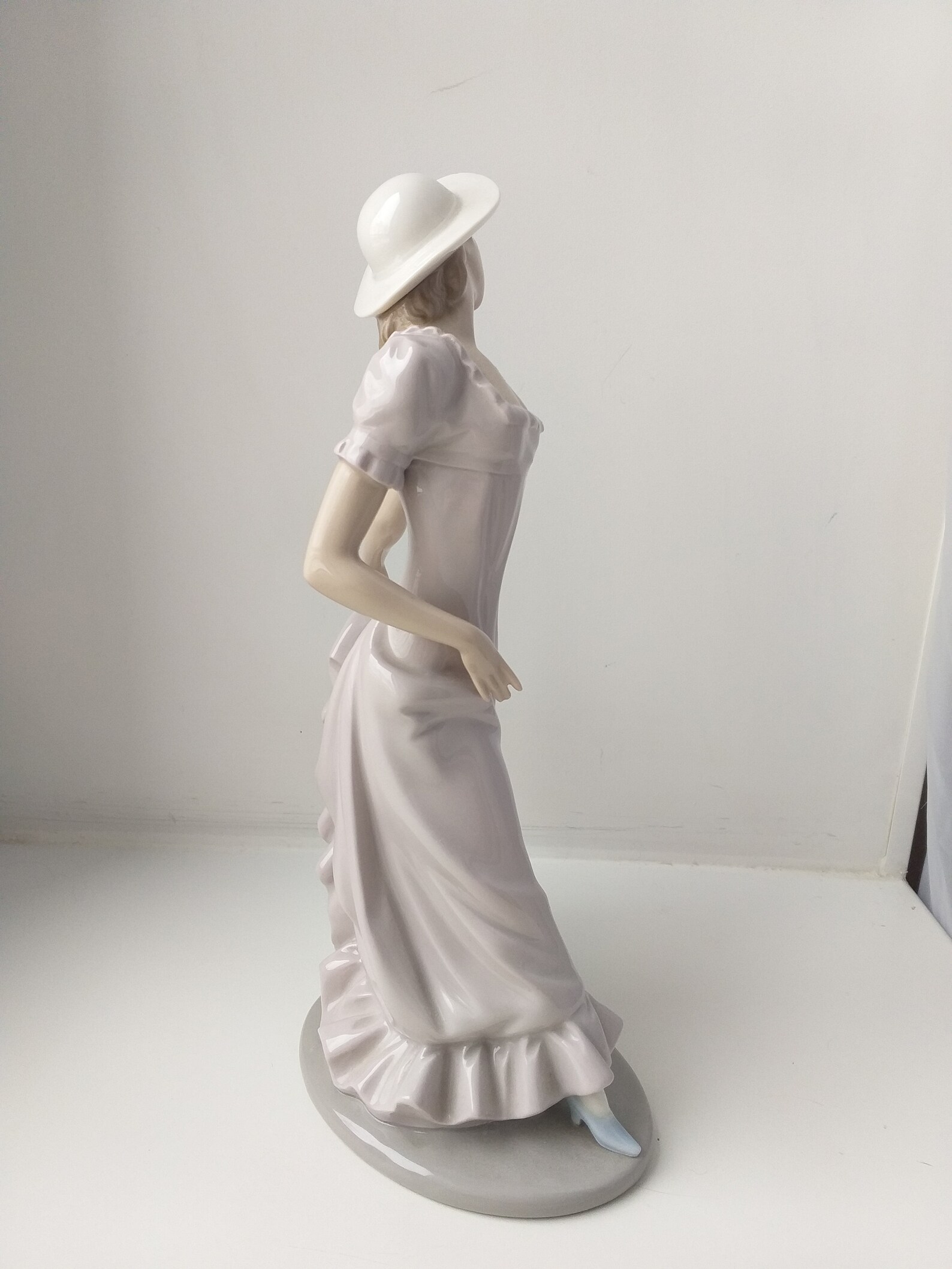 Vintage ZAPHIR Lladro Elegant Lady Porcelain Statuette Spain - Etsy