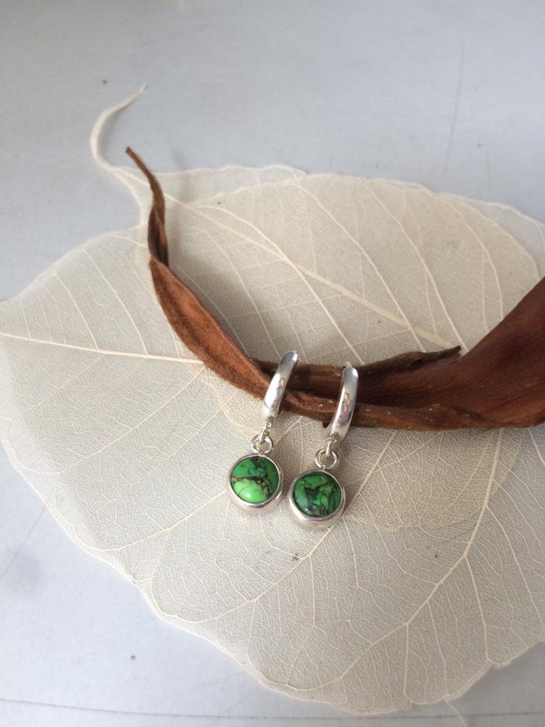 Hängeohrring Gaspeit aus Silber, herrlicher Grünton, in Silber ...