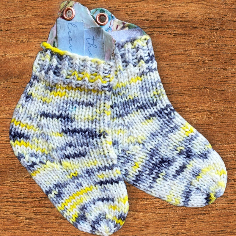 Basic Baby Socks Knitting Pattern Easy No Holes Knitted in - Etsy