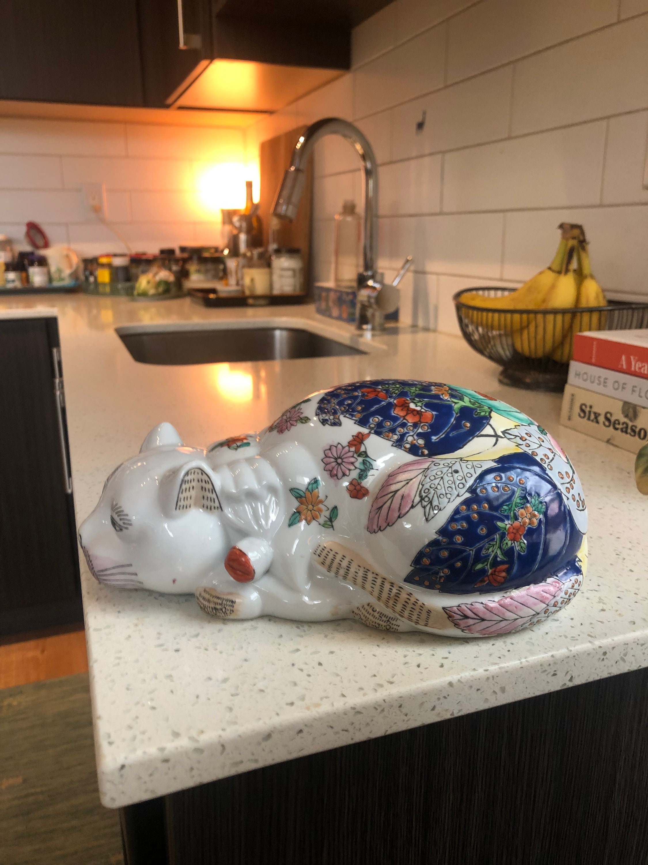 Vintage Hand-painted Chinese Porcelain Cat With Tobacco Leaf and Floral ...