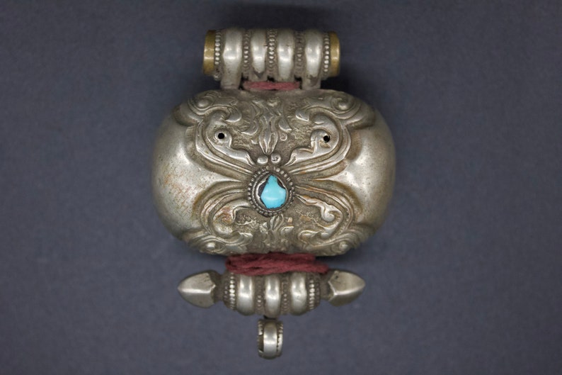Antique Tibetan Silver Gau Boxes -amulets-tibetan Prayer Box, Gau, Ghau ...