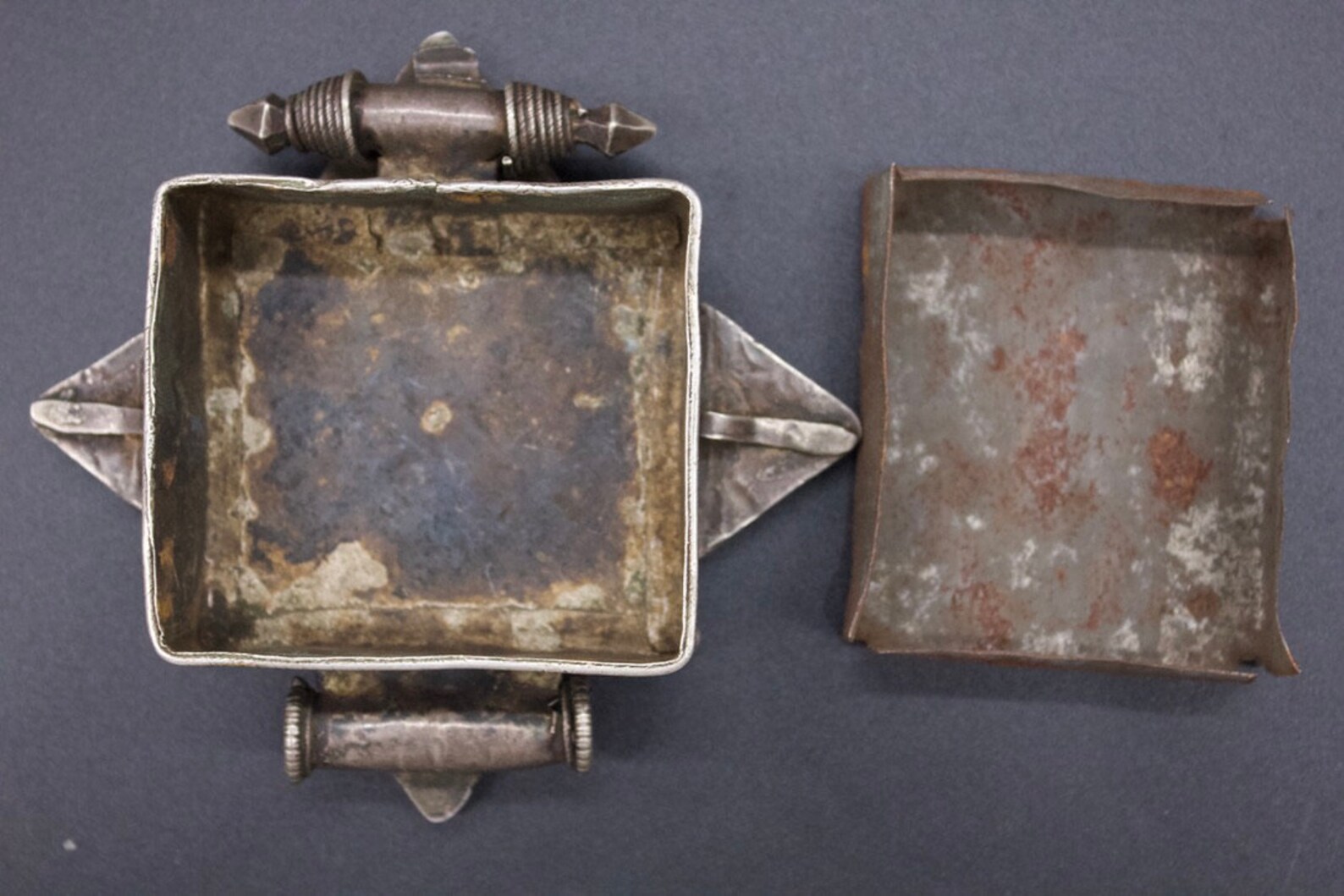 Antique Tibetan Silver Gau Boxes amulets-tibetan Prayer Box, Gau, Ghau ...