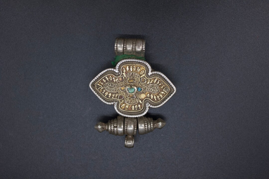 Antique Tibetan Gold, Silver Gau Boxes -amulets-tibetan Prayer Box, Gau ...