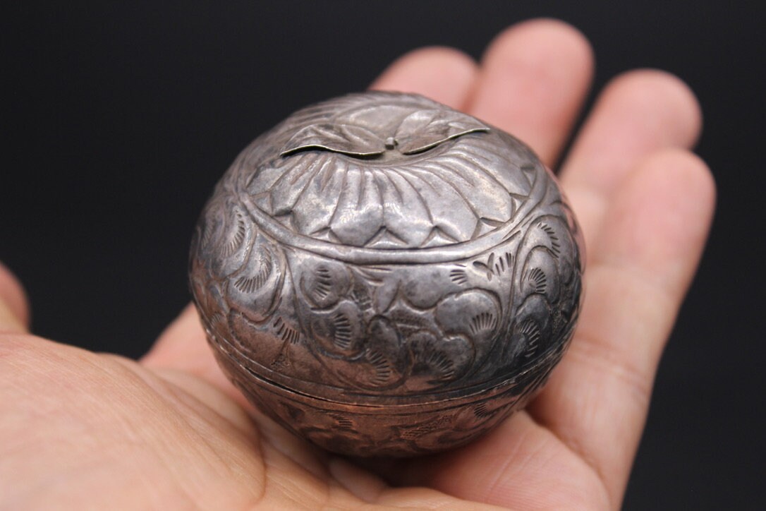 Antique Hindu Silver Container, Silver Box Nepal 19th C - Etsy