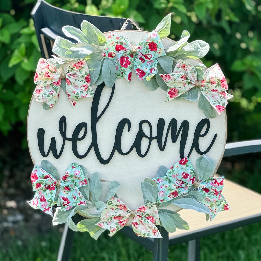 Girly Welcome Bow Door Sign - Etsy