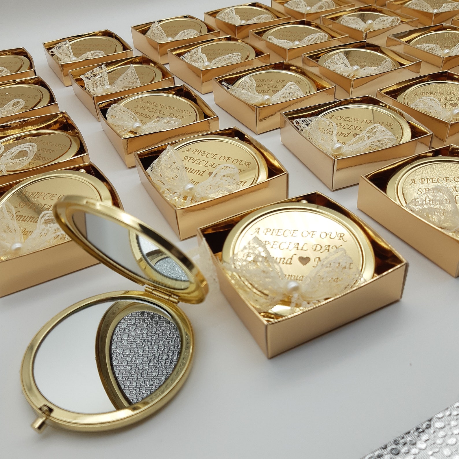 Wedding Keepsakes for Guests, Mini Hand Mirror Souvenirs for Guests ...