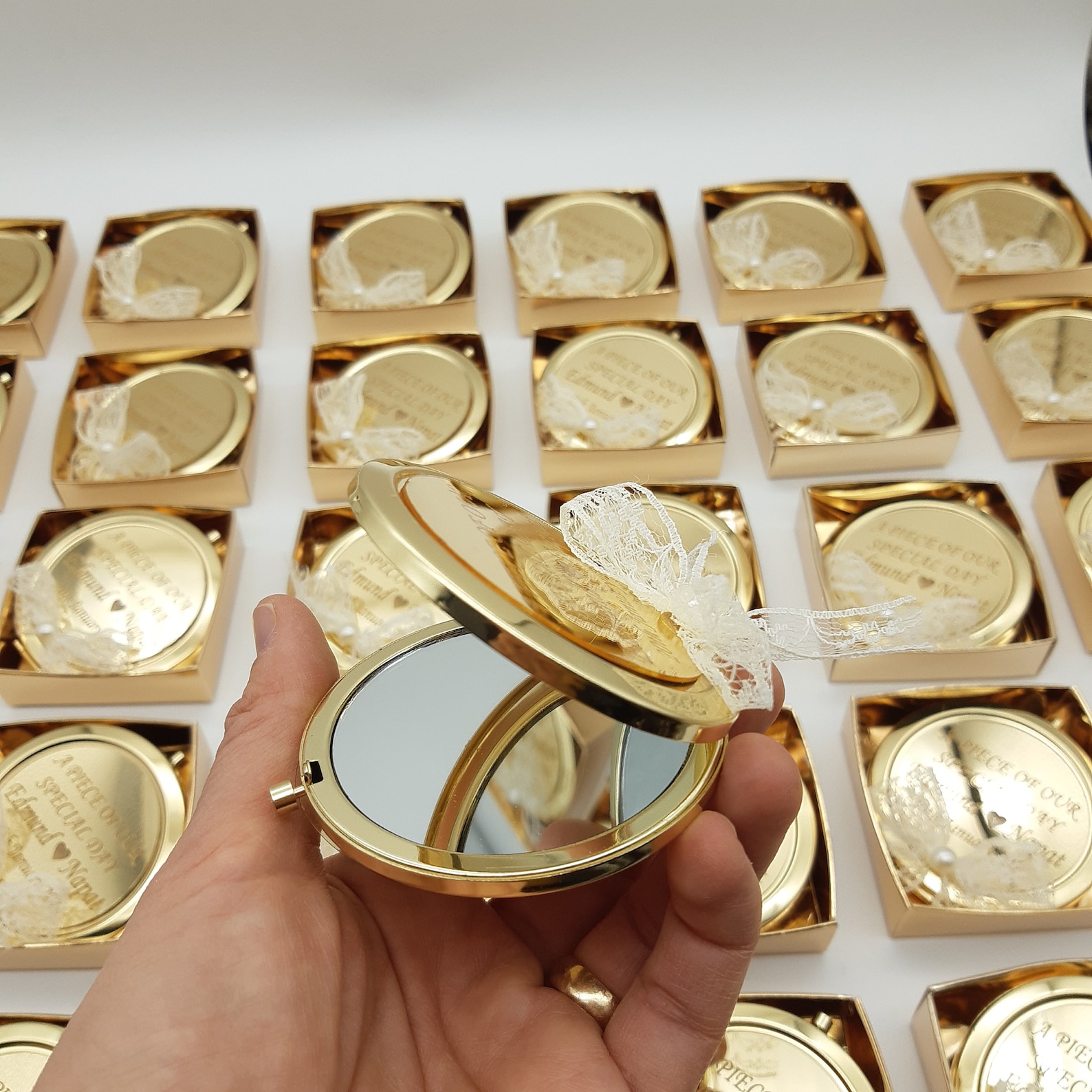 Wedding Keepsakes for Guests, Mini Hand Mirror Souvenirs for Guests ...
