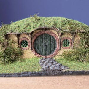 Hobbit Hole Diorama DIY Kit Hobbiton Gift Geek Creative | Etsy