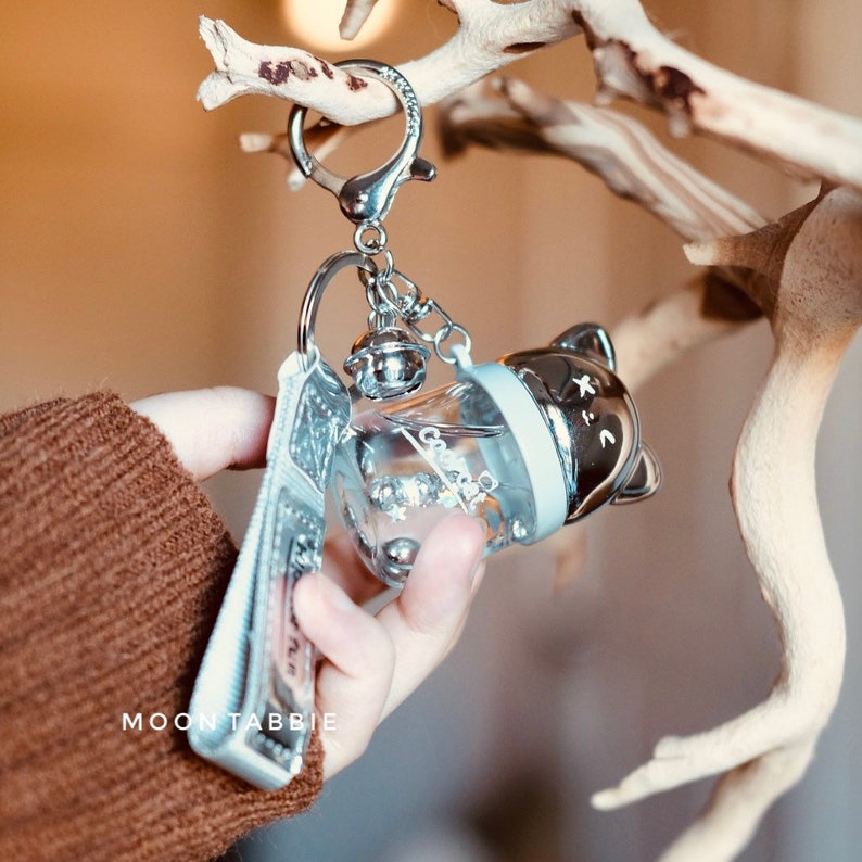 Silver Cat Liquid Keychain, Animal Keychain, Quicksand Keychain, Kawaii ...