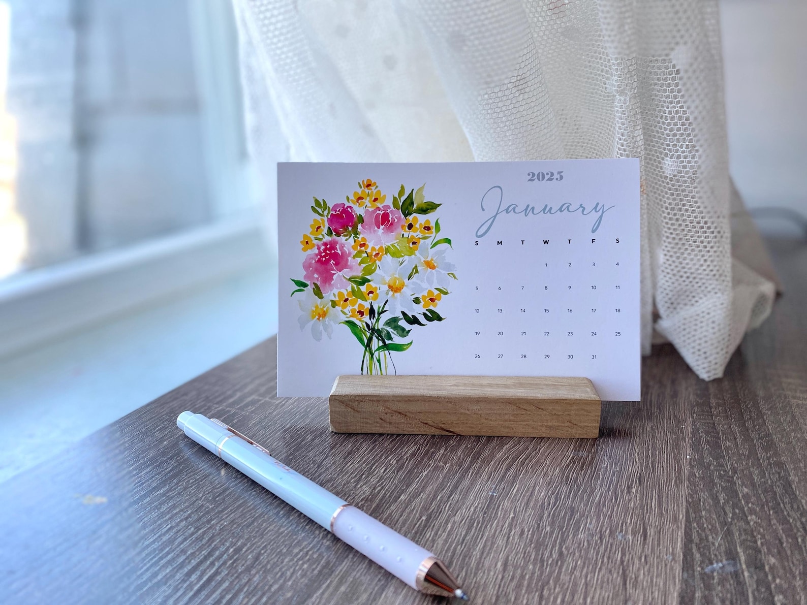 12-month Floral Bouquet Mini Desk Calendar With Wood Stand Hand Painted ...