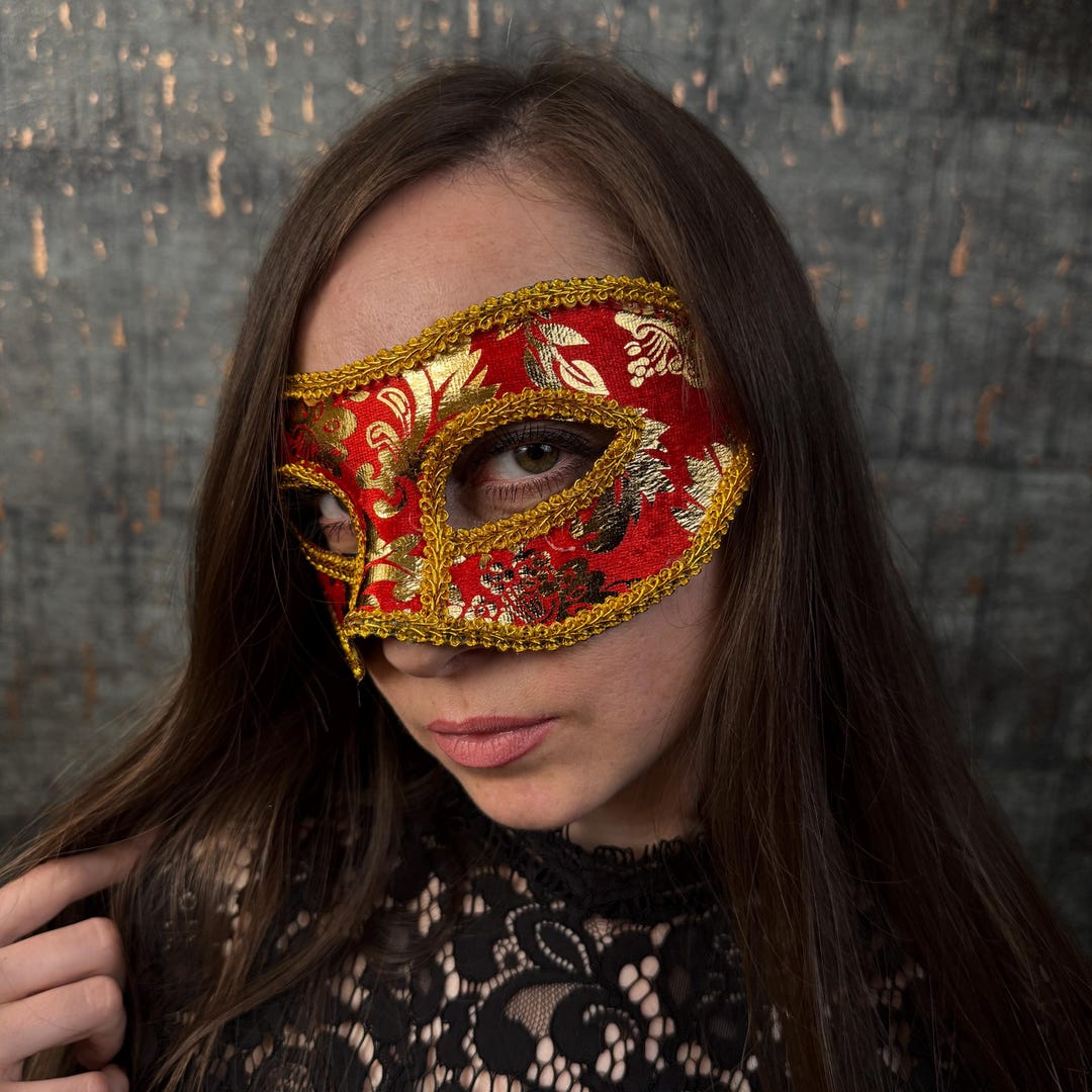 Venetian Columbine Mask: Elegant Arliqué Carnival Mask - Etsy