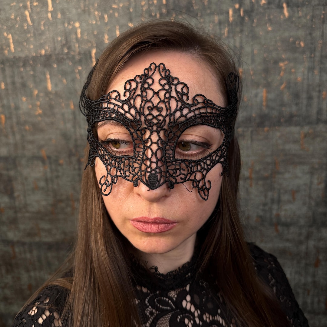 Black Lace Masquerade Mask: Elegant Venetian Ball Mask - Etsy