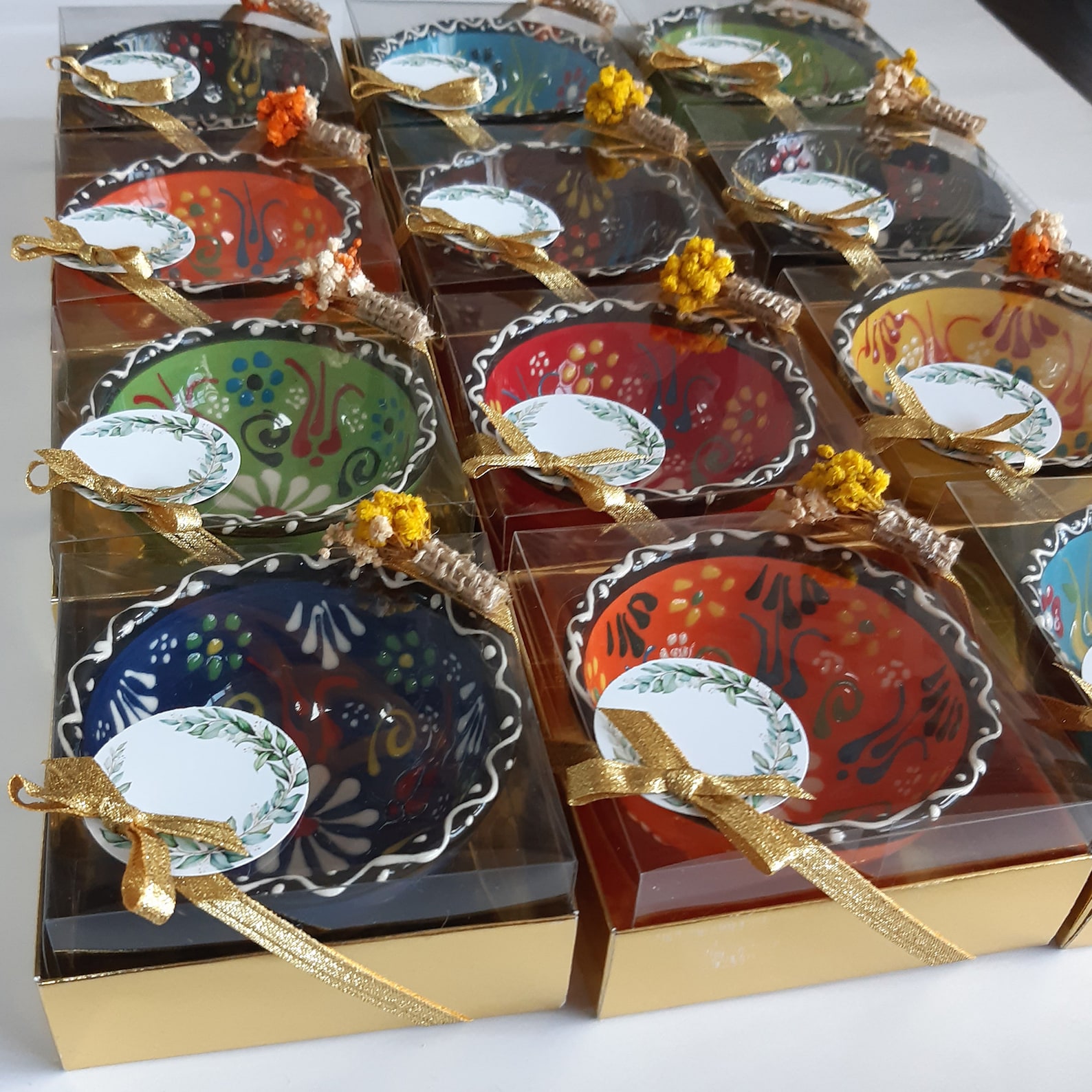 Wedding Guest Giveaway, Custom Party Favors With Label and Bouquet ...