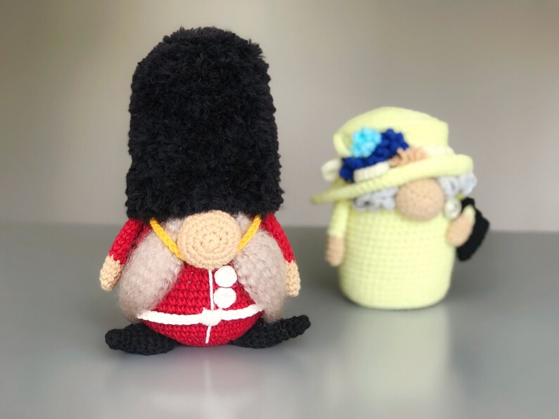 Crochet Queen's Guard Gnome Pattern PDF Royal Guard Amigurumi Guard ...