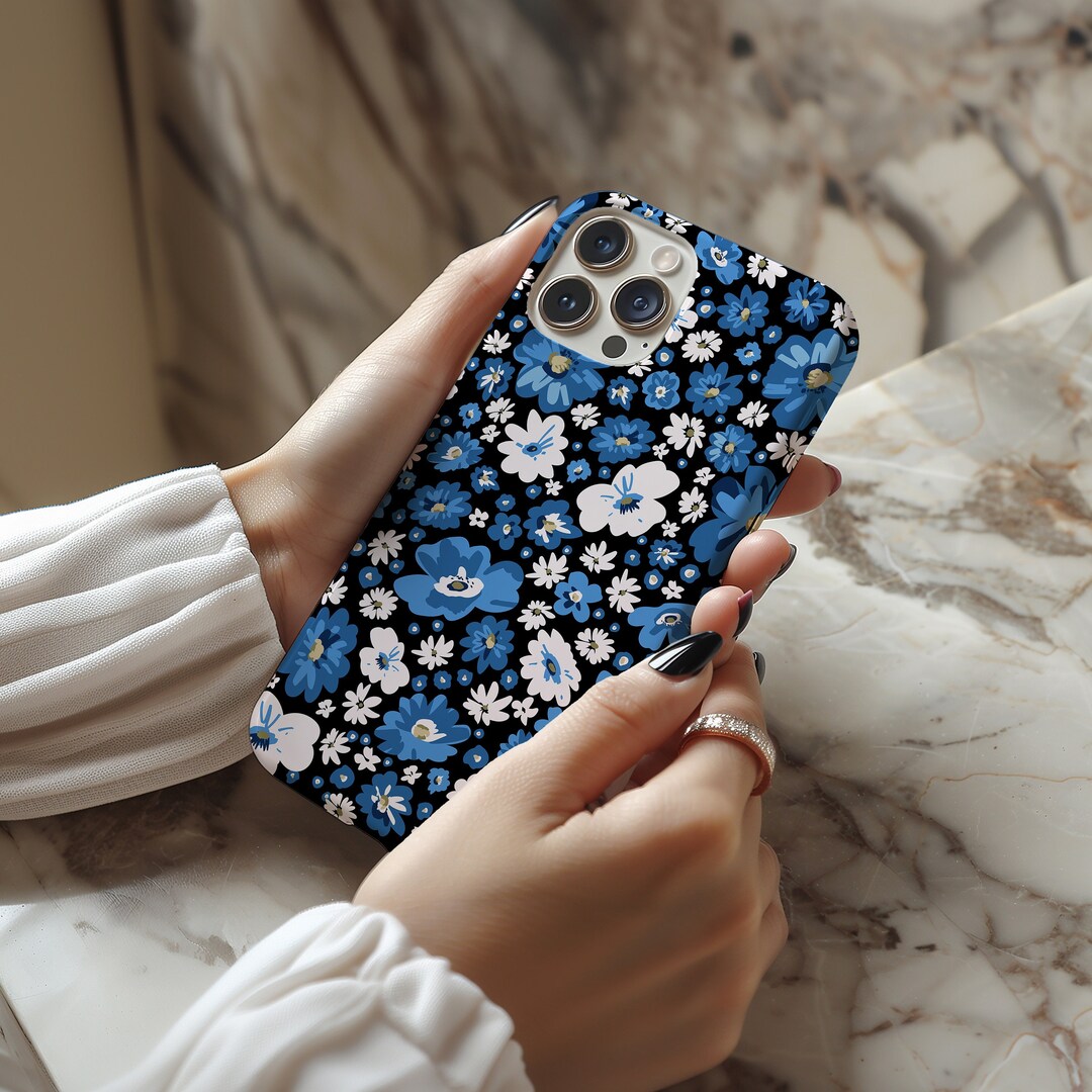 Blue Flowers Daisy Wildflower Preppy Cute Phone Case iPhone 16 16e 15 ...