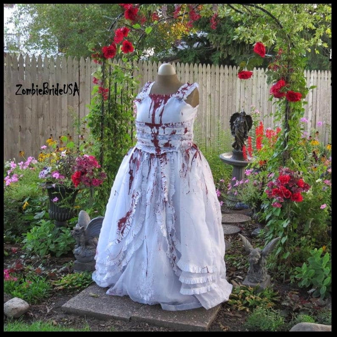 PLUS SIZE Bloody Bride Corset Wedding Dress, Plus Size Zombie Bride of ...