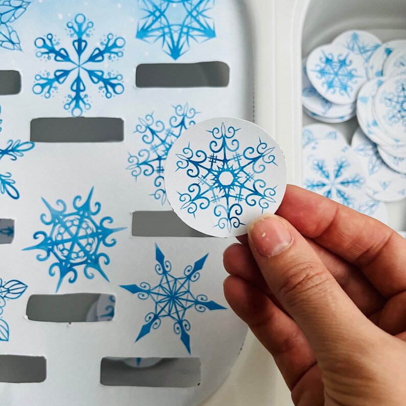 Snowflakes Pattern Sorting Flisat Insert, Winter Preschool Activity ...