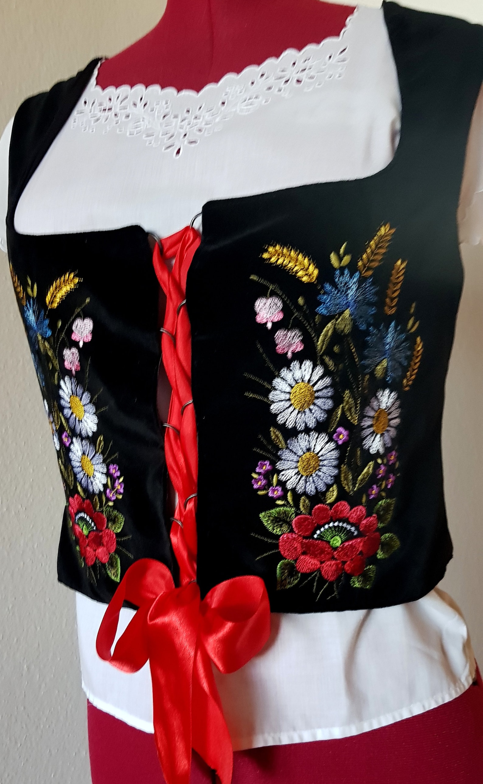 Velvet Embroidered Vest Folk Embroidered Vest Folk Vest - Etsy