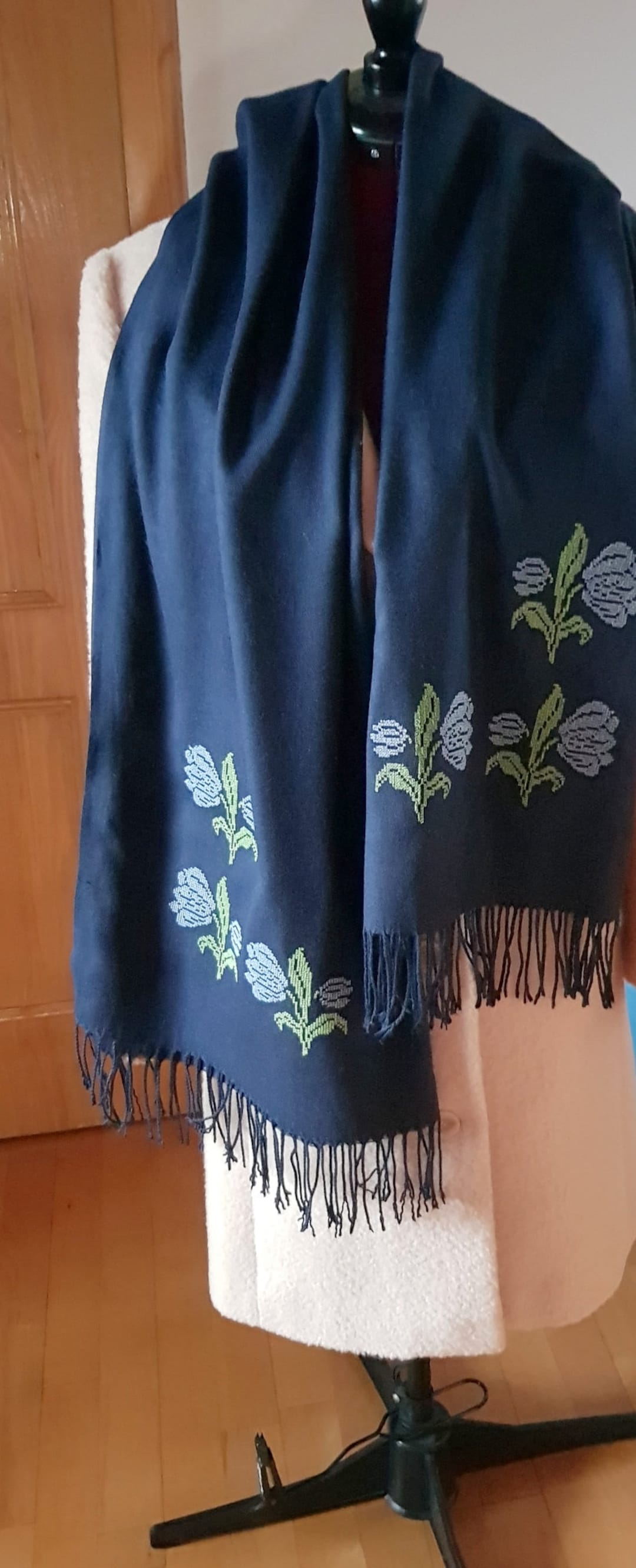 Shawl, bufanda, bufanda con bordados, abrigo extendido, chal - Etsy España
